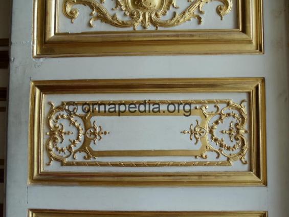 Ornapedia French Versailles woodcarving - wall panel gilt | The Decorative Arts Library | Ornapedia